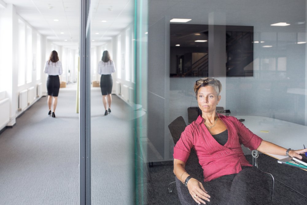 How to Handle Legal issues in the Office - MindxMaster