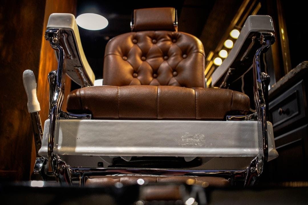 Opening a Barber Shop? Here are 4 Things to Consider - MindxMaster