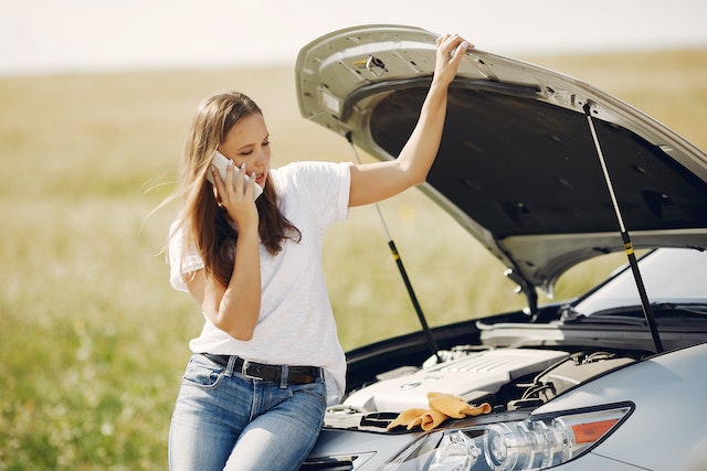 5 Steps to Take After Getting into a Car Accident - MindxMaster