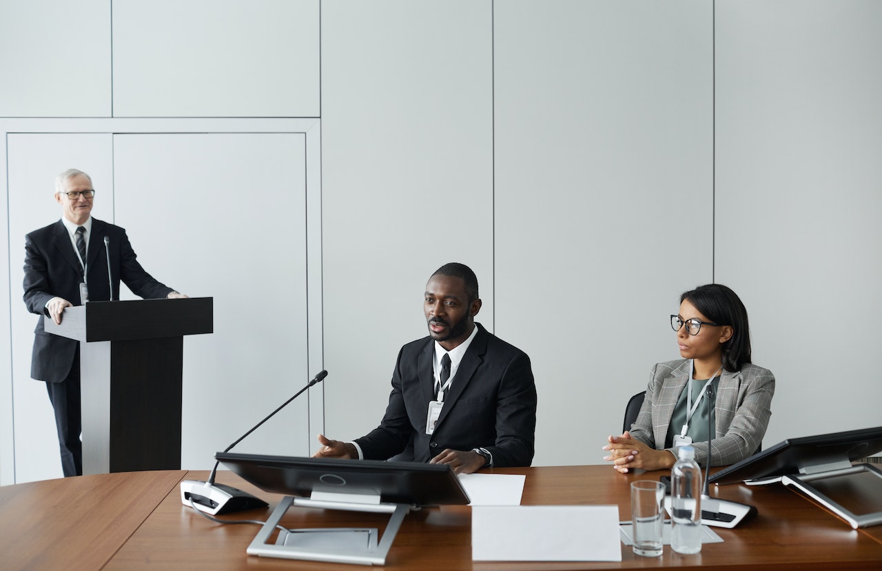 6 Business Tips to Bring More Exposure to Your Brand - MindxMaster