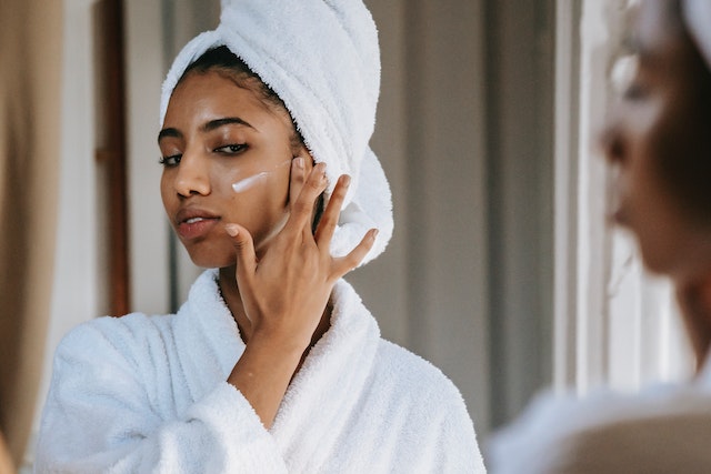 How to Create a Nighttime Skincare Routine - MindxMaster
