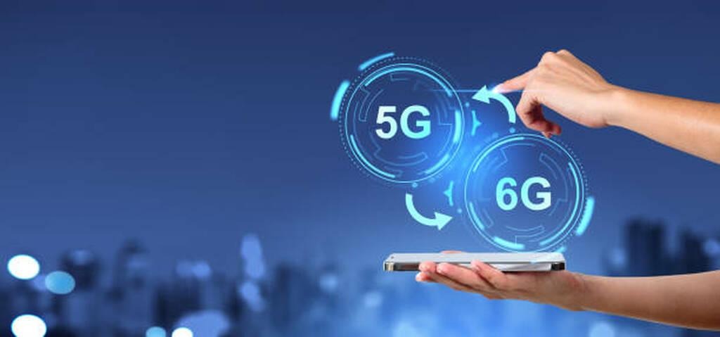 5G vs 6G: What Developers and Tech Enthusiasts Should Know - MindxMaster